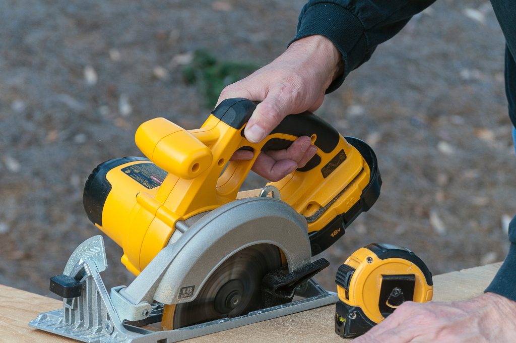 The Ultimate Circular Saw Comparison: Which One Fits Your Needs? - Home ...
